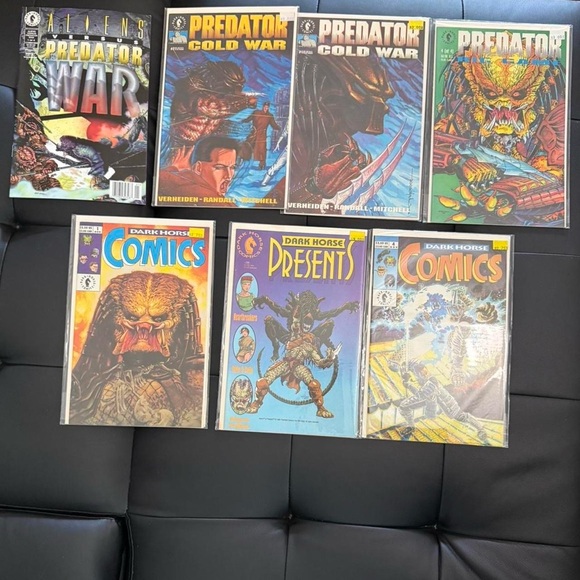 Dark Horse | Art | Dark Horse Alien Vs Predator 7 Comic Bundle | Poshmark